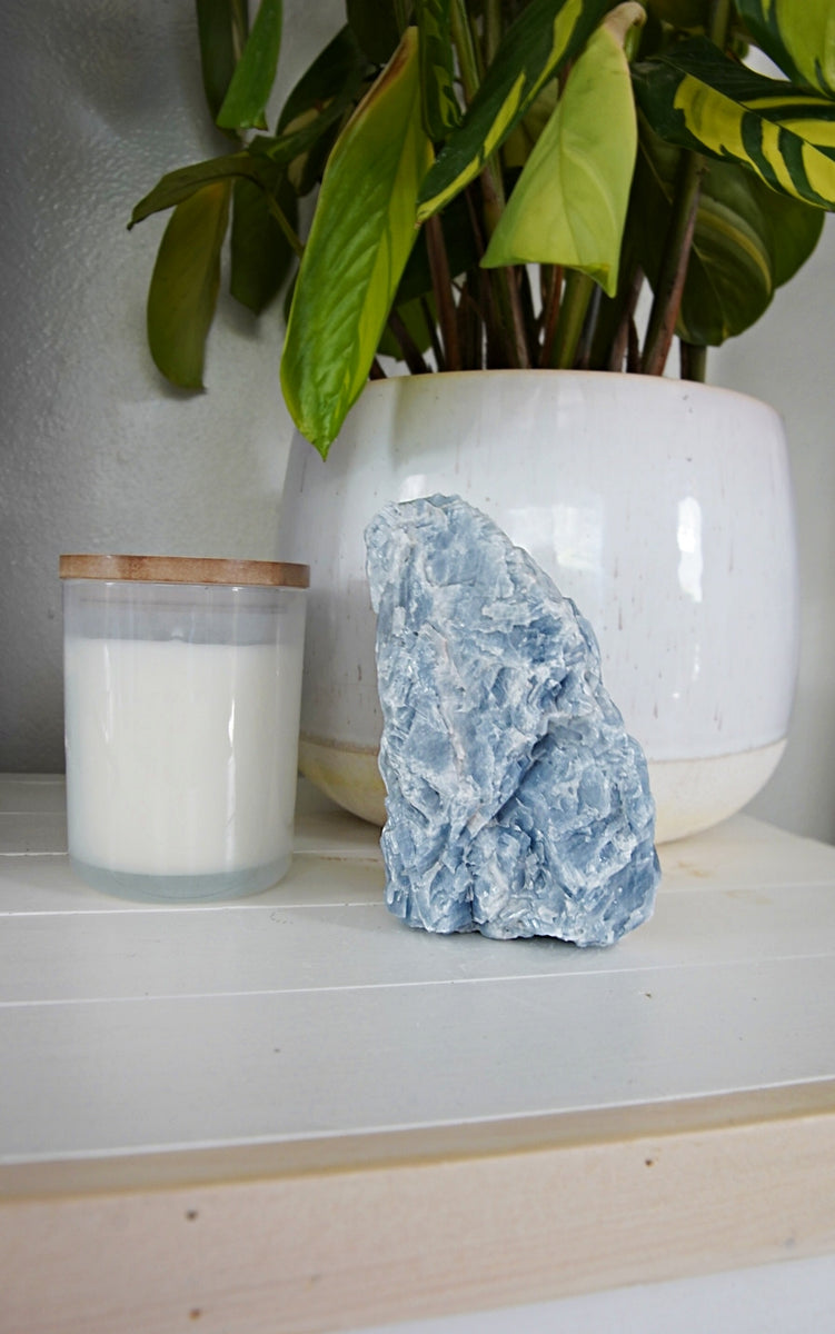 Rough Cut Self Standing Blue Calcite – The American Furniture Company